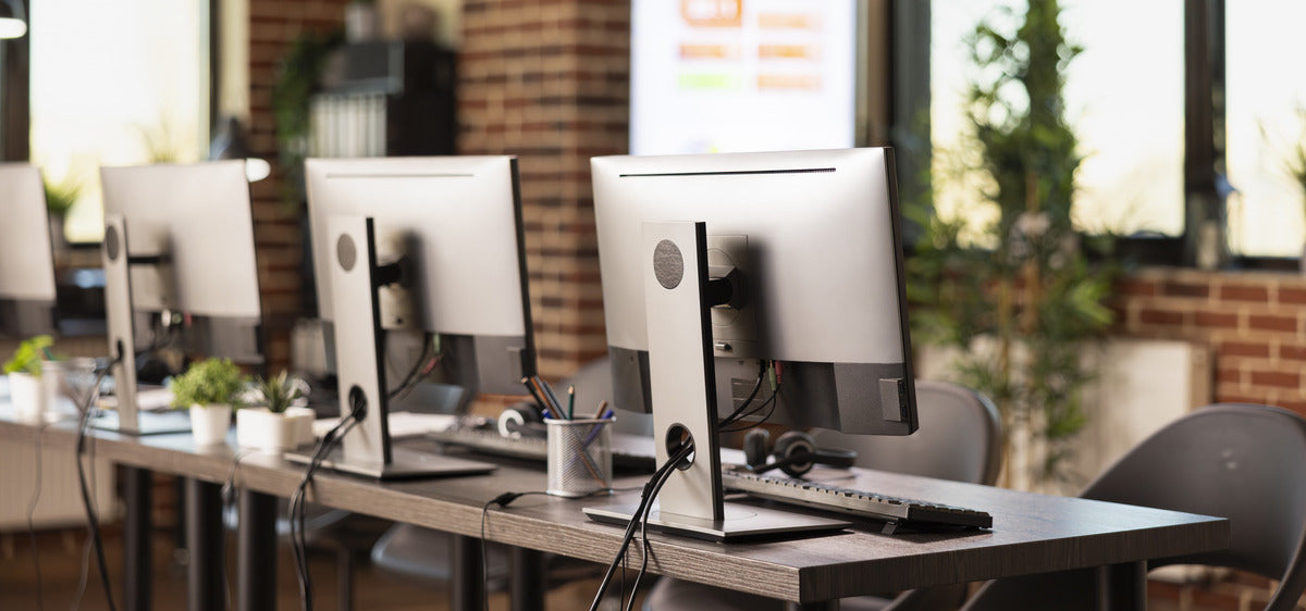 Gaming PCs vs. Workstations: Choose The Right One – TTWILI shop